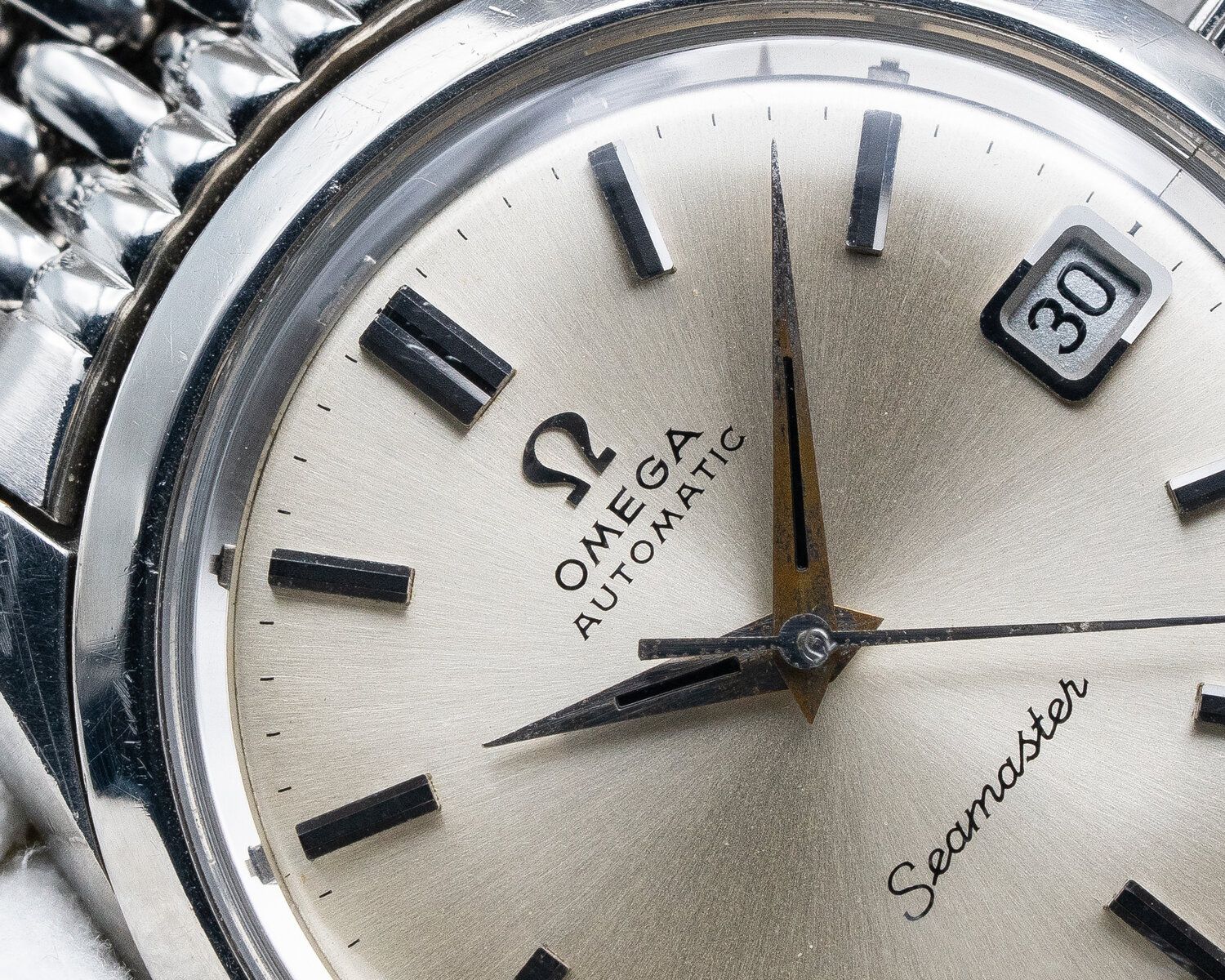 A Brief Guide to Vintage Omega Watches | Gear Patrol