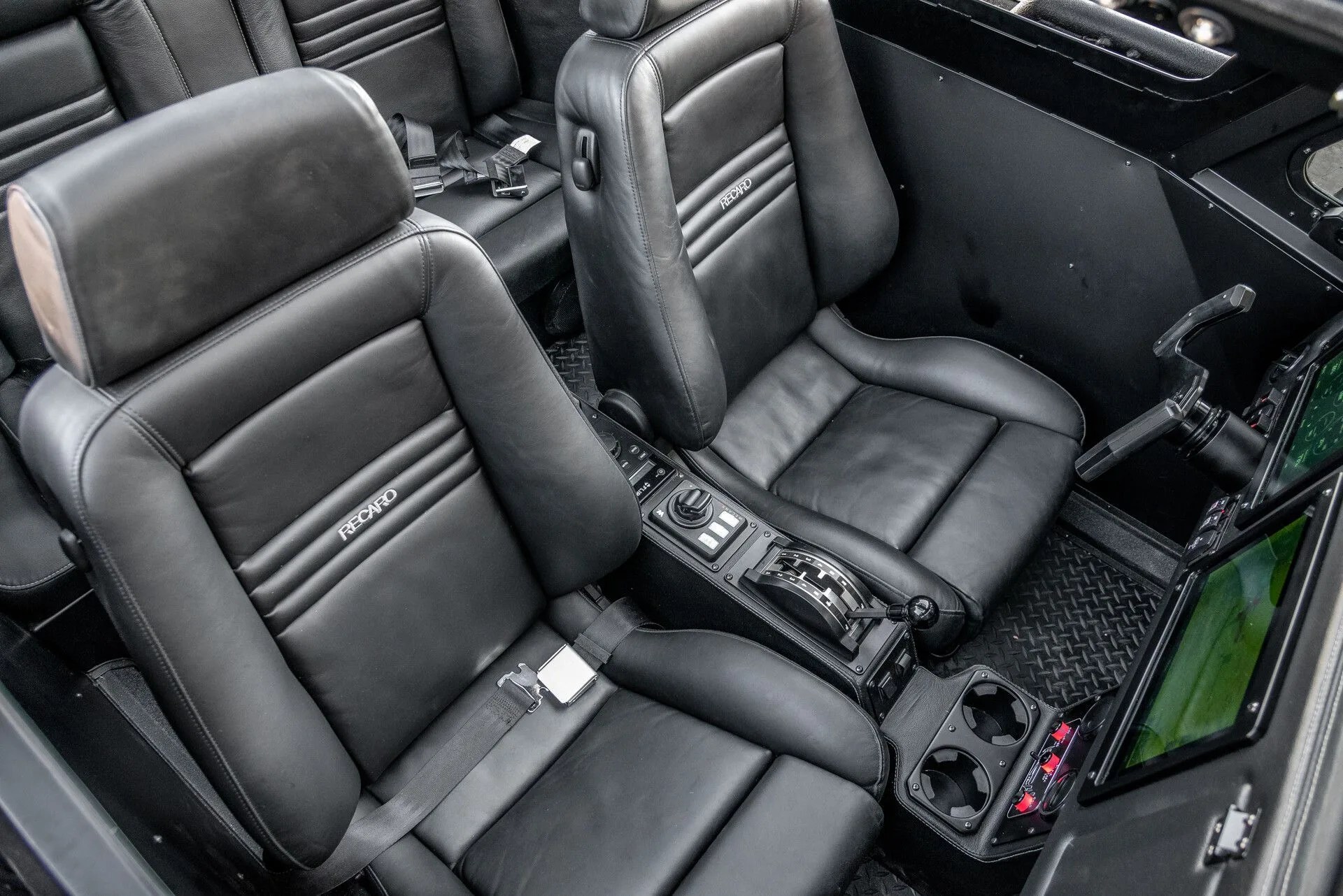 This Insane $600,000 Luxury Tank Could Be Your Ultimate Overlander ...