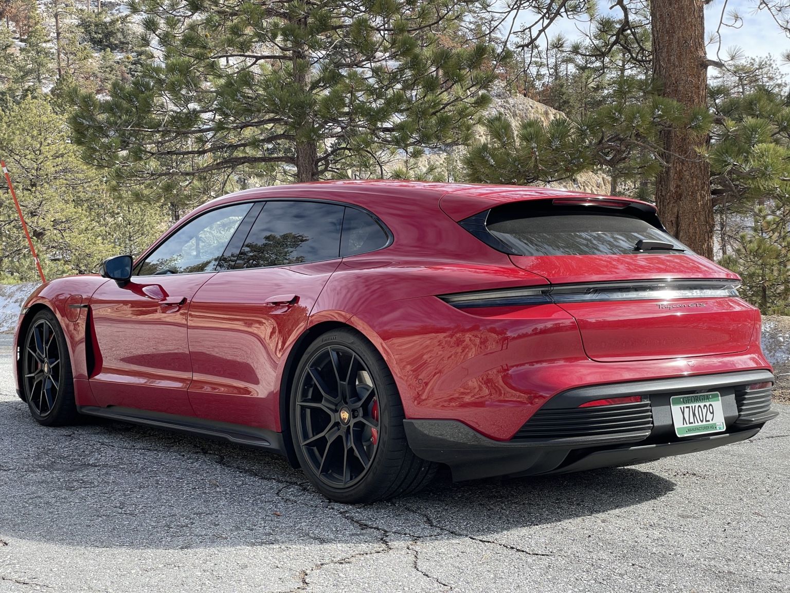 The 2022 Porsche Taycan GTS Sport Turismo Is a Station Wagon Stunner ...