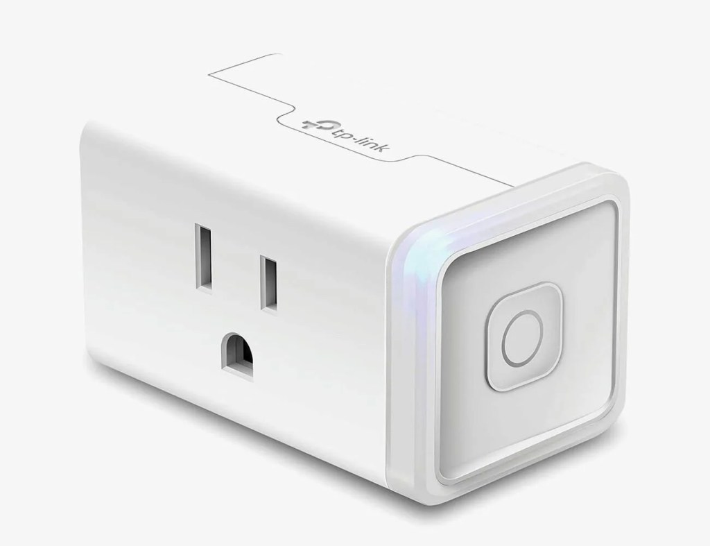 12 Essential Gadgets Under $20 That Everyone Should Own | Gear Patrol