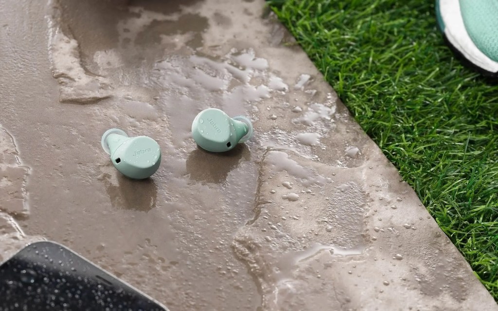 Preppy Clothing Took Over (Again) in 2022 | Gear Patrol