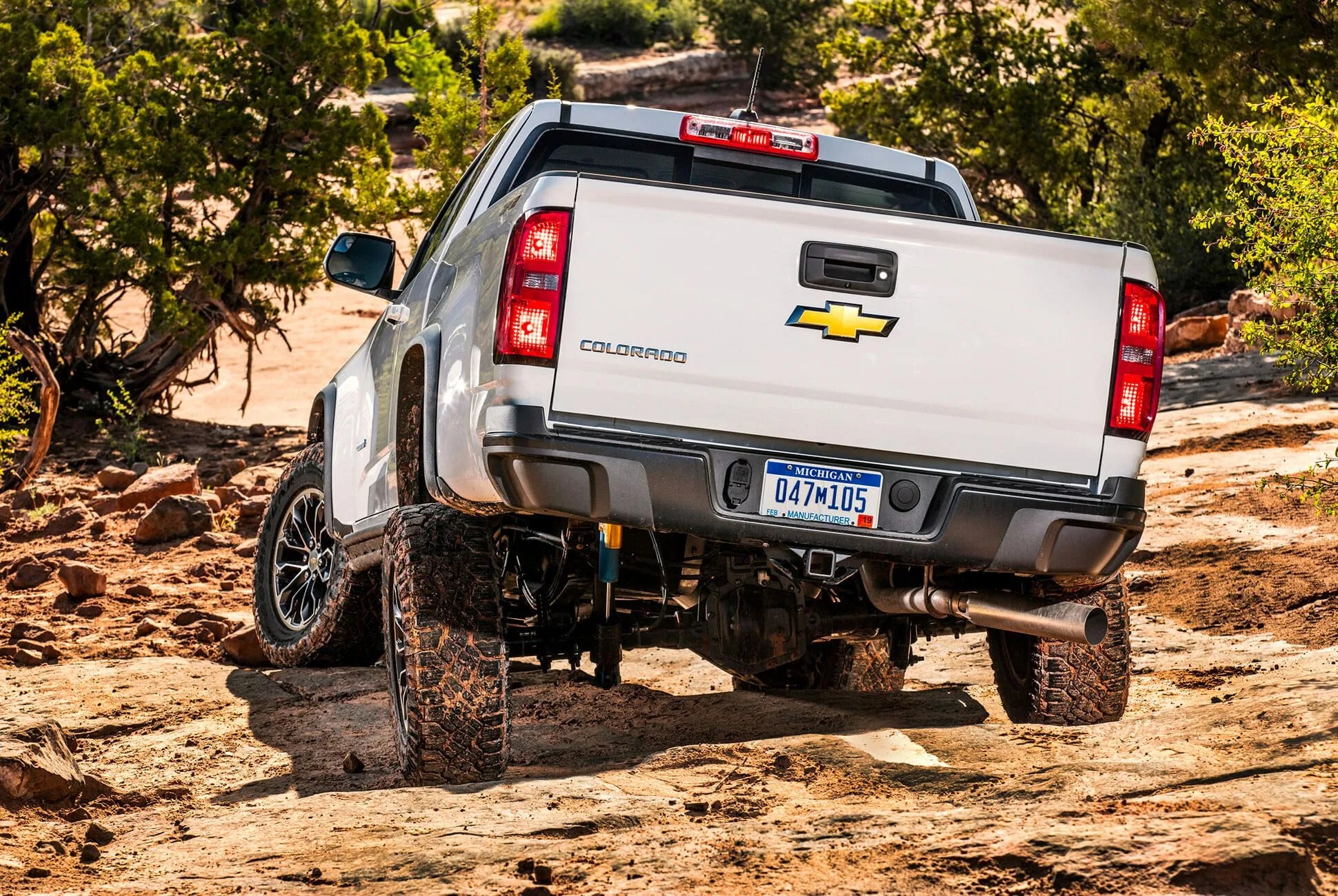 The Chevy Colorado ZR2 Is a Muscular, Veritable Competitor to the ...