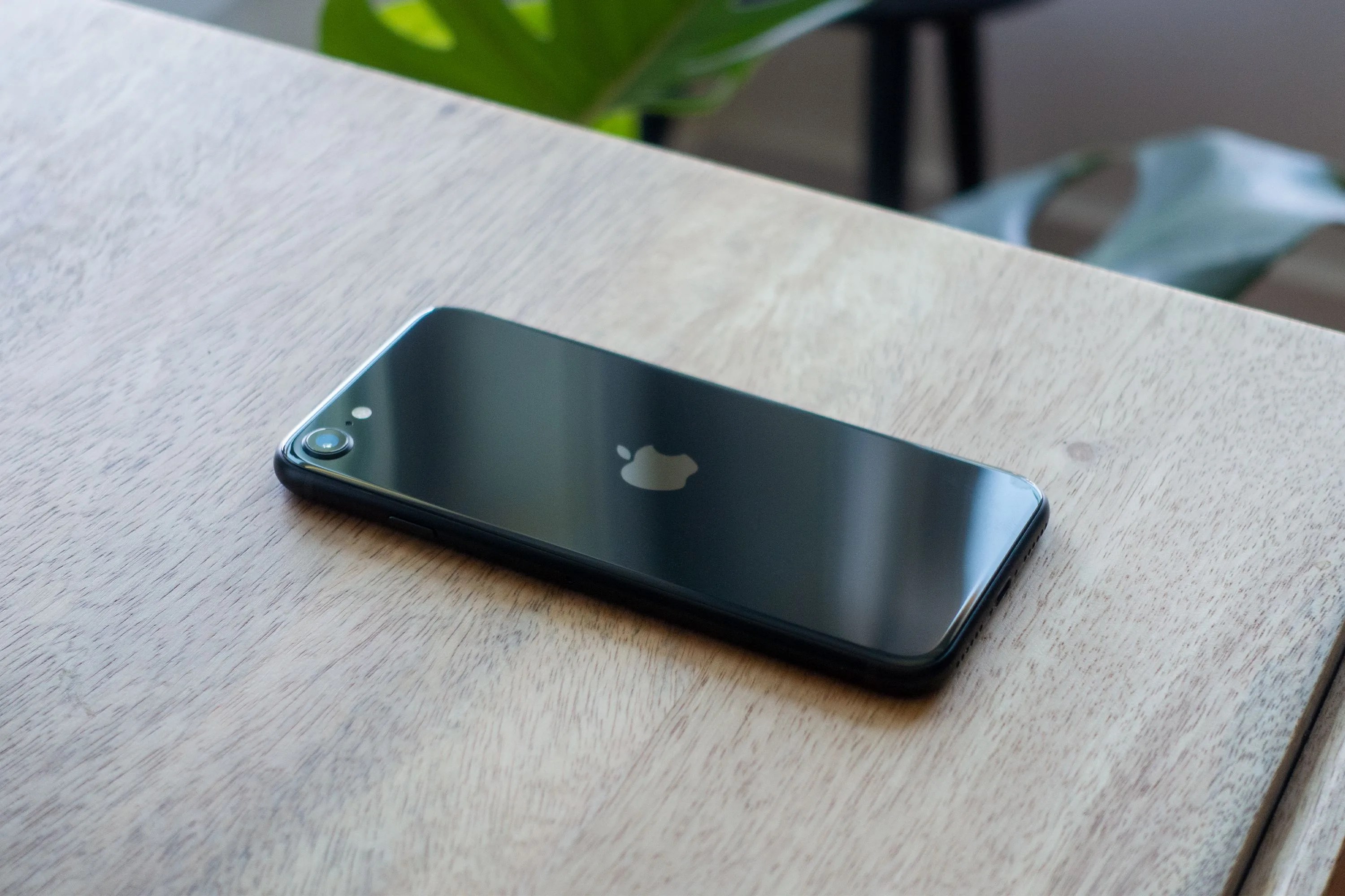 Why It's a Bad Time to Buy Every iPhone But One | Gear Patrol