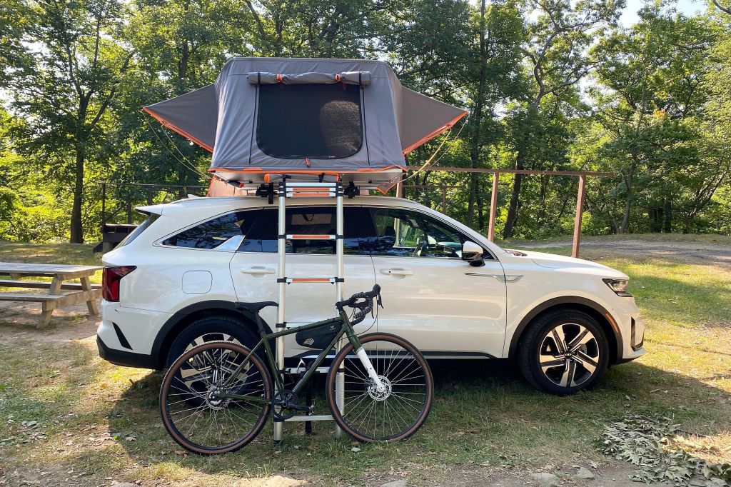 iKamper's New Hardshell Rooftop Tent Is Perfect for Overland Adventures ...