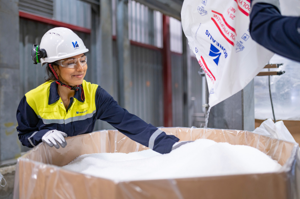 On's New Eco-Friendly Tech Turns Carbon Waste Into Running Shoes | Gear ...