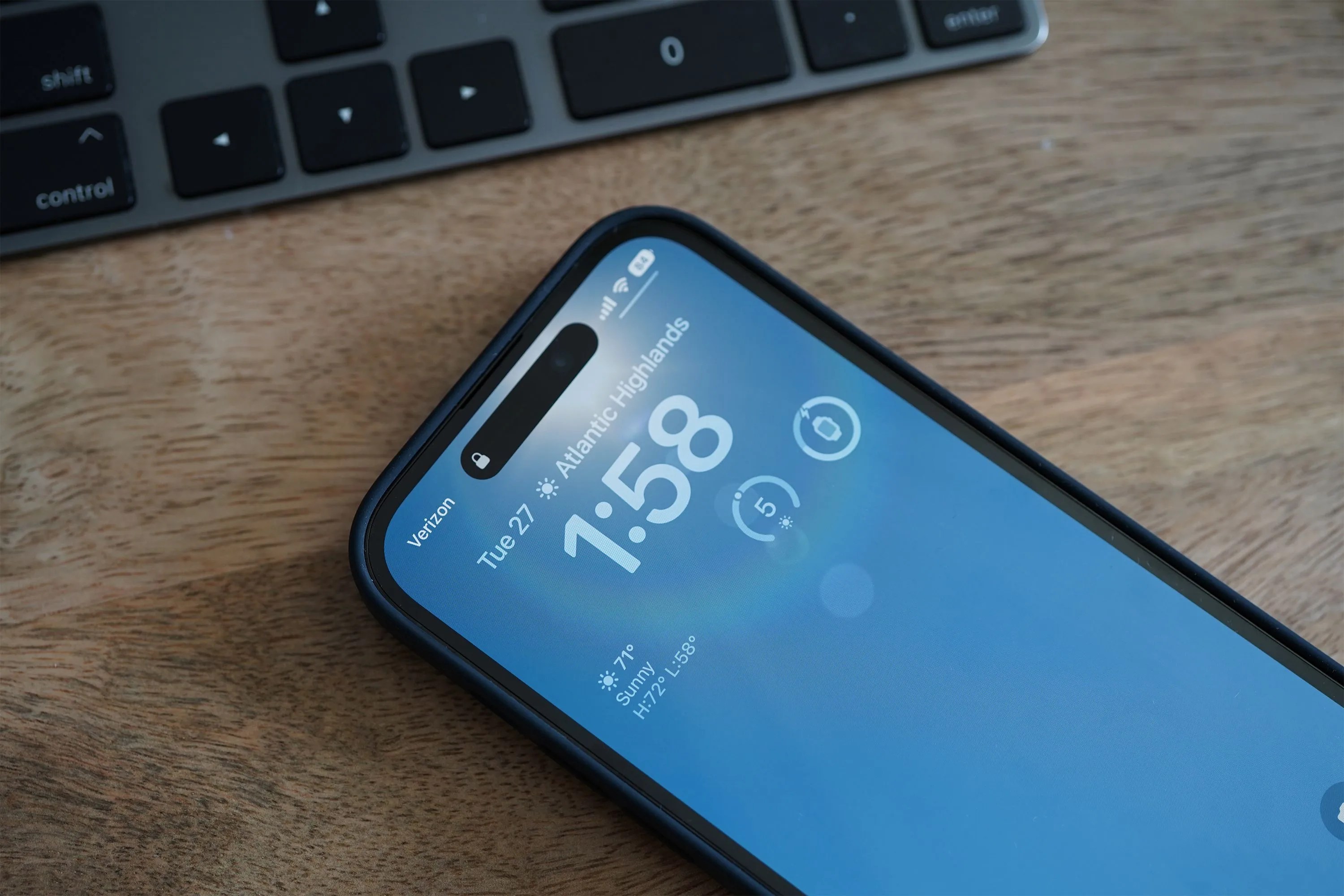 How to Supercharge Your iPhone Lock Screen with iOS 16 | Gear Patrol