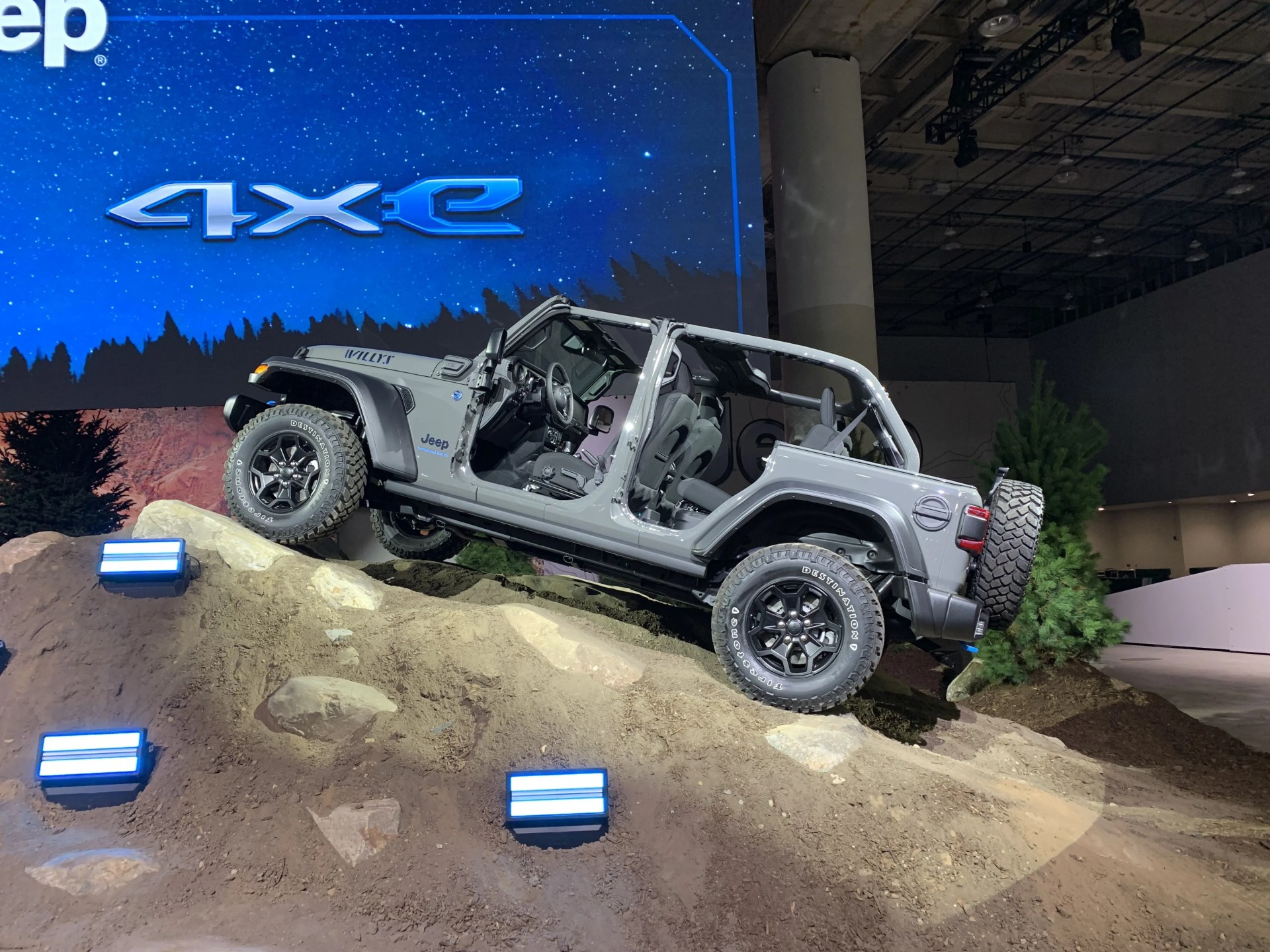 Jeep Unexpectedly Cans the Most Popular Variant of Its Iconic Off-Roader