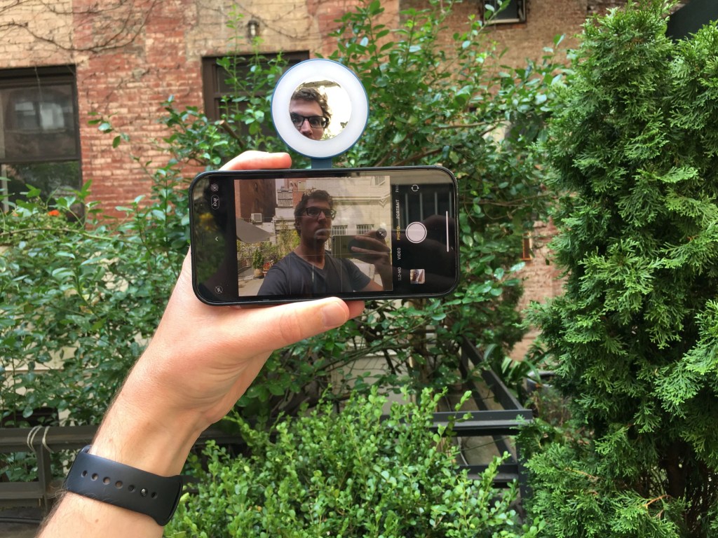The ShiftCam SnapGrip Turns Your MagSafe iPhone Into a Better Camera ...