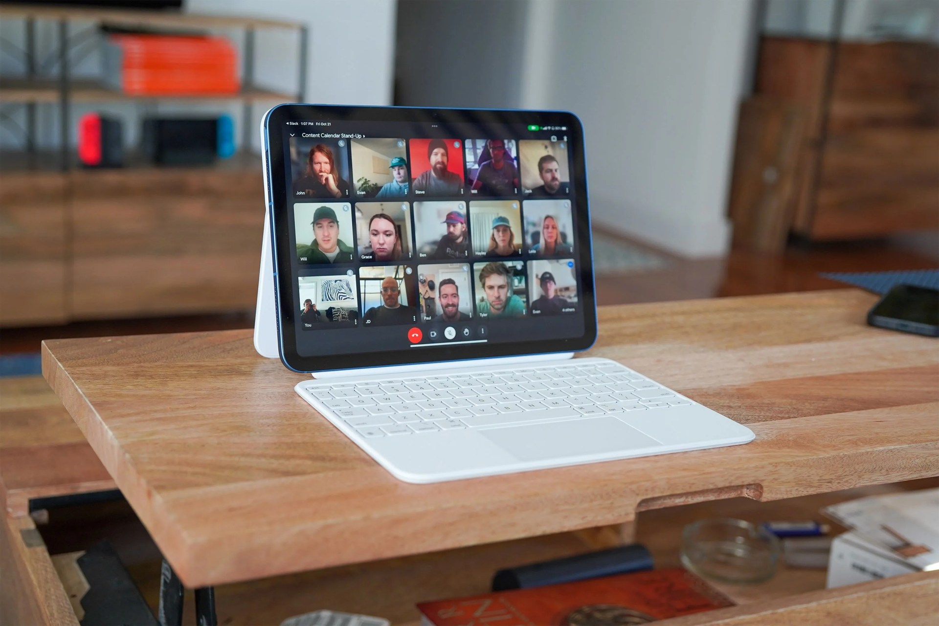 Apple iPad Review: Is Apple's New Entry-Level Tablet Right for You ...