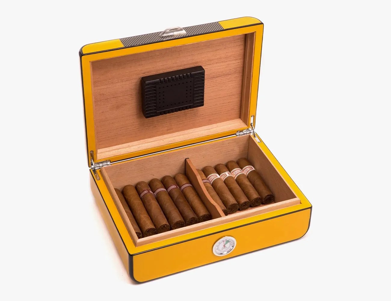 The Best Gifts You Can Buy for the Cigar-Lover in Your Life | Gear Patrol