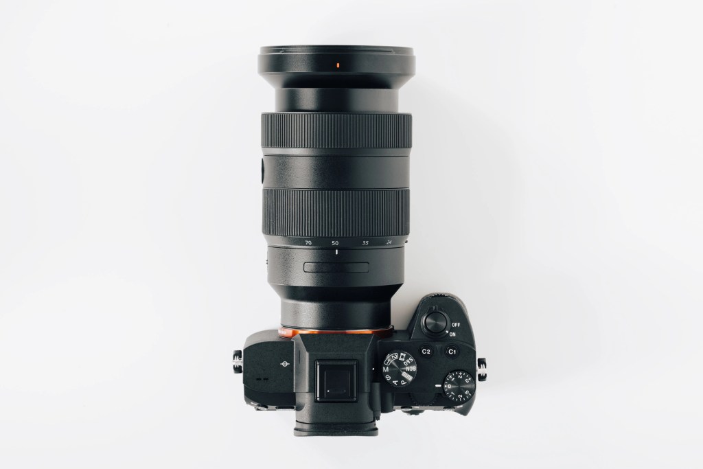 Mirrorless vs DSLR Cameras: What's the Difference? | Gear Patrol