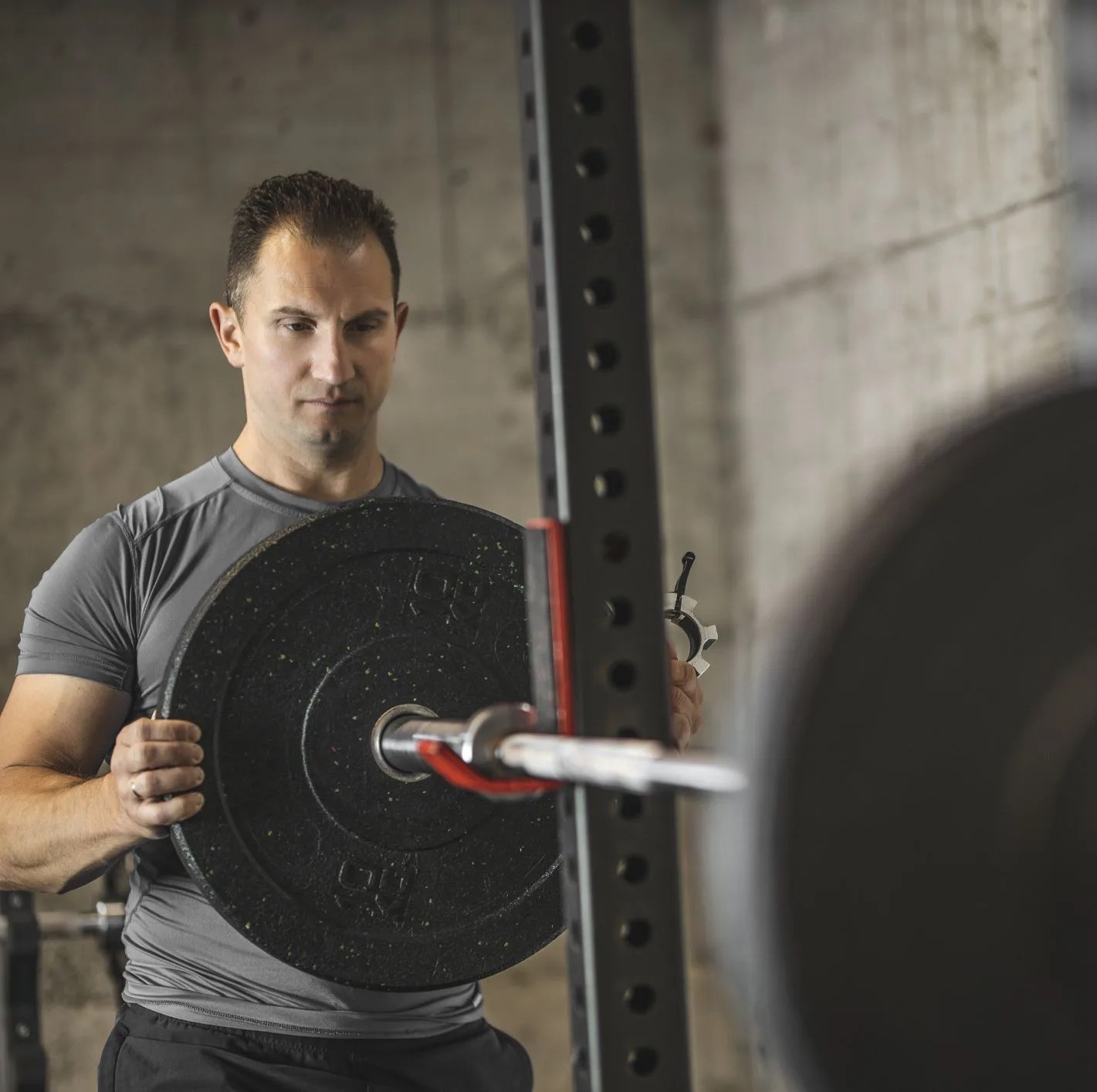 The Best Weight Plates to Max Out Your Strength Training | Gear Patrol