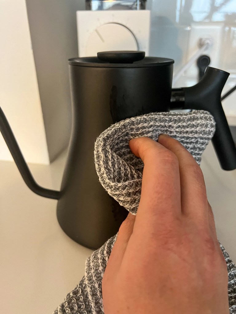 How to Clean an Electric Kettle | Gear Patrol