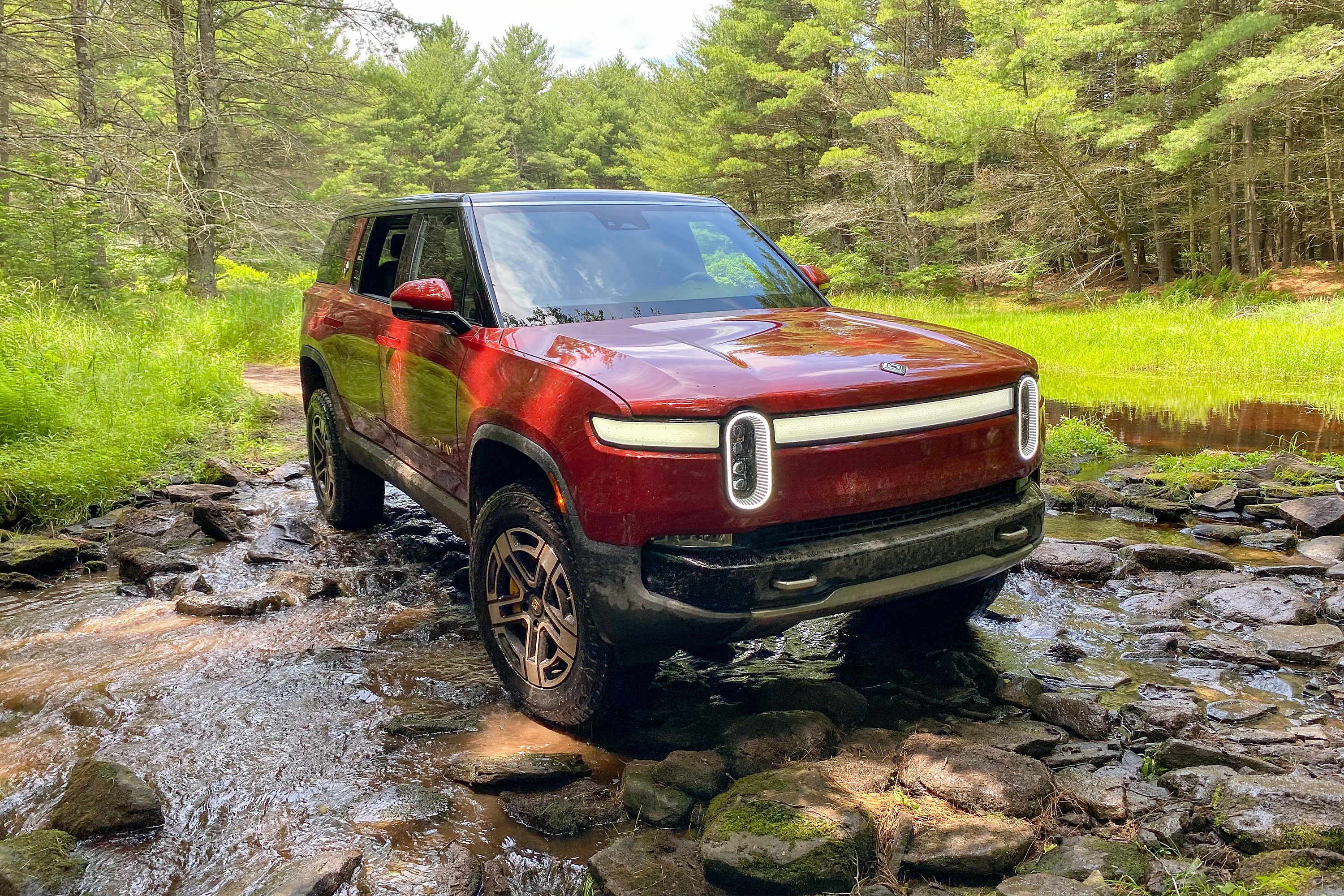 2022 Rivian R1S Review: Somehow, More Game-Changing Than Its Truck ...
