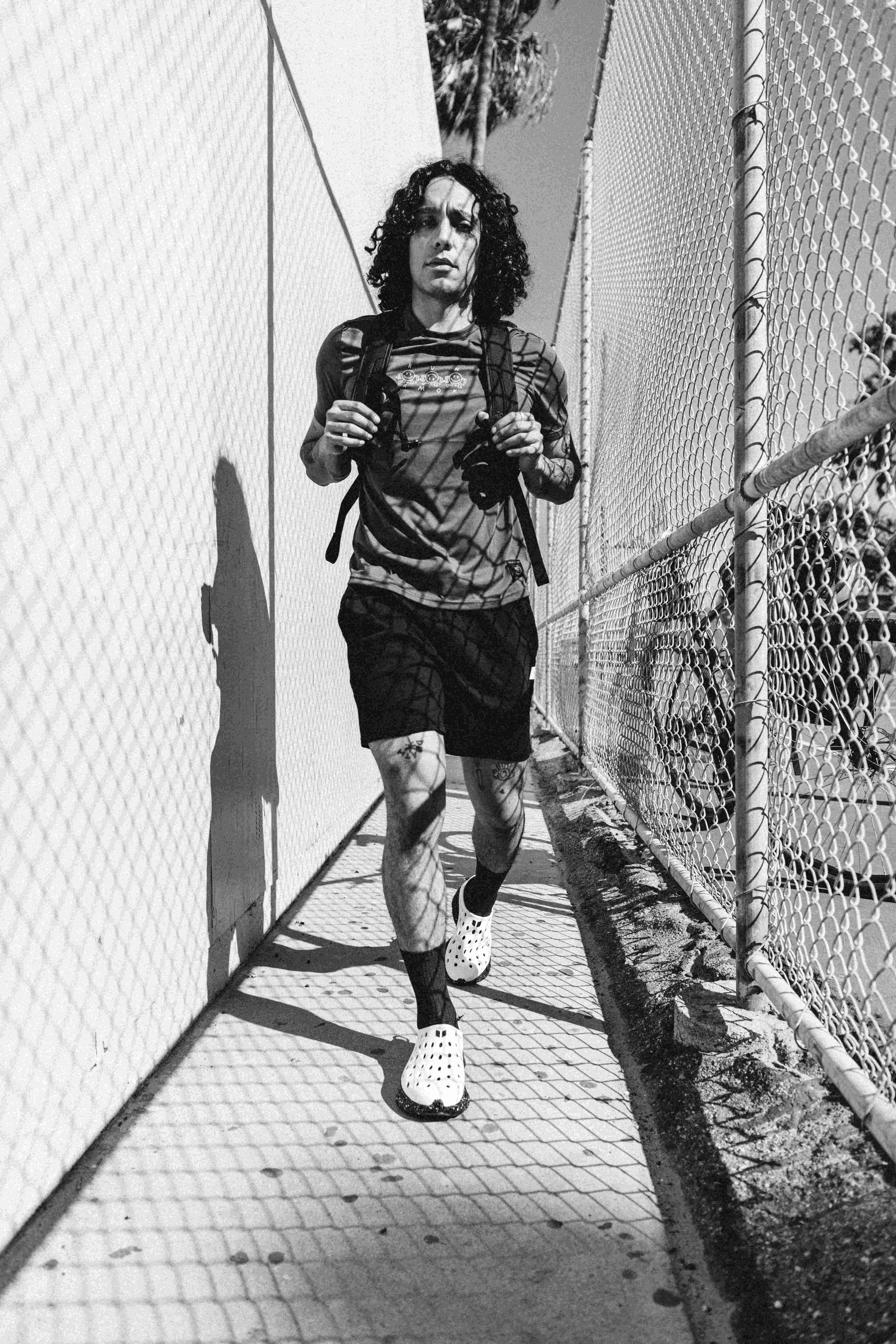 How to Walk: 7 Tips for Proper Posture and Form | Gear Patrol