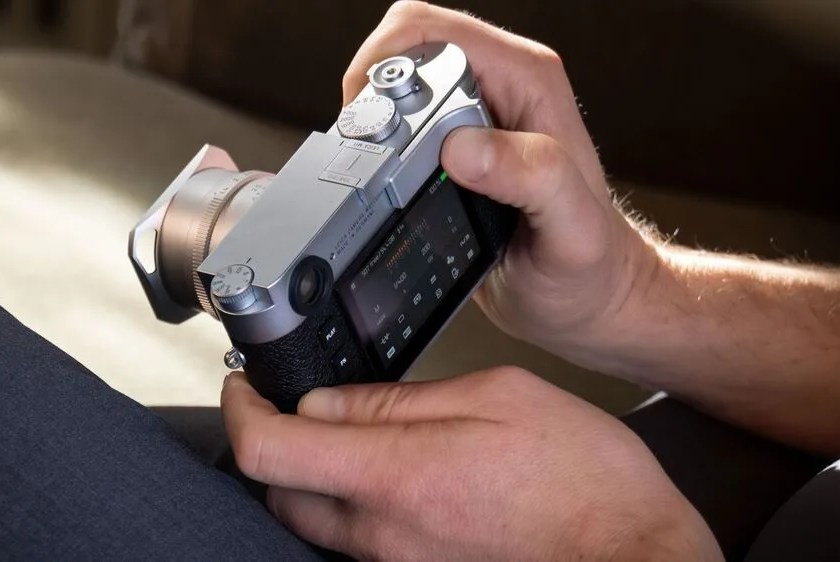 The 5 Best Mirrorless Cameras You Can Buy Right Now | Gear Patrol