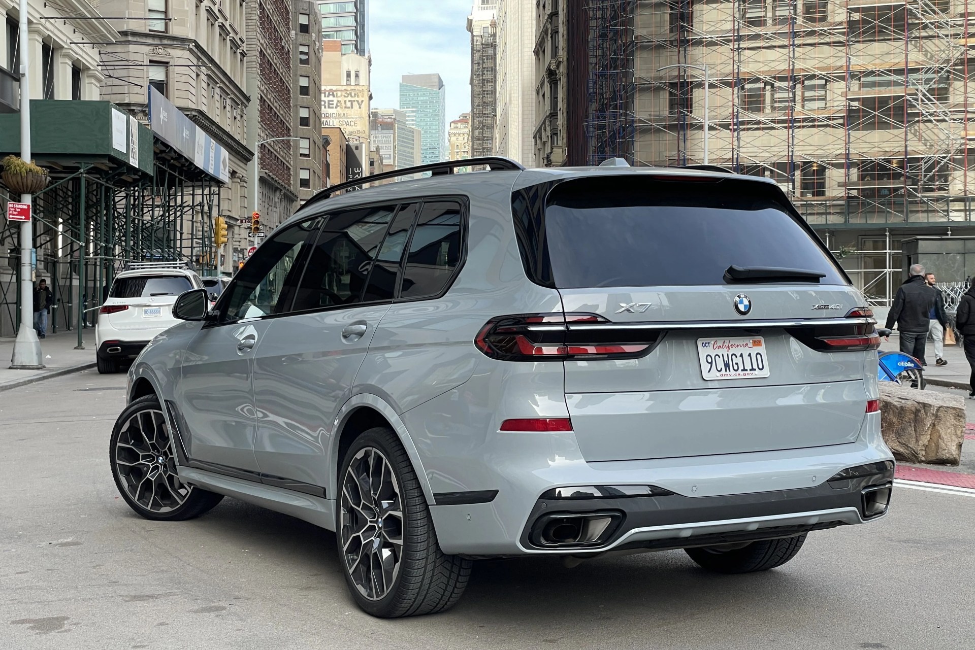 2023 BMW X7 Review: A Better Big Beast of a Bimmer | Gear Patrol