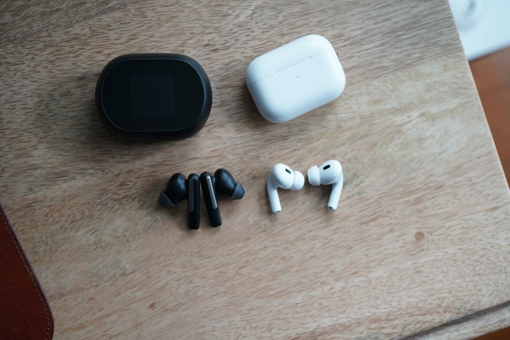 Poly Voyager Free 60+ UC Review: You've Never Seen Wireless Earbuds ...
