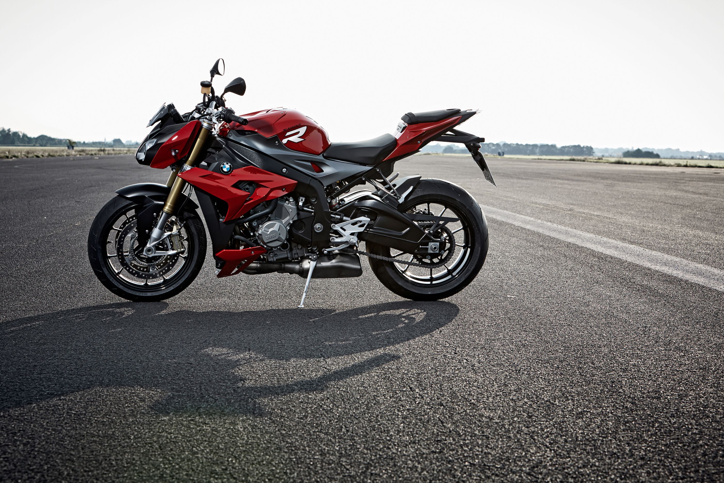 The Complete BMW Motorcycle Buying Guide: Every Model, Explained | Gear ...