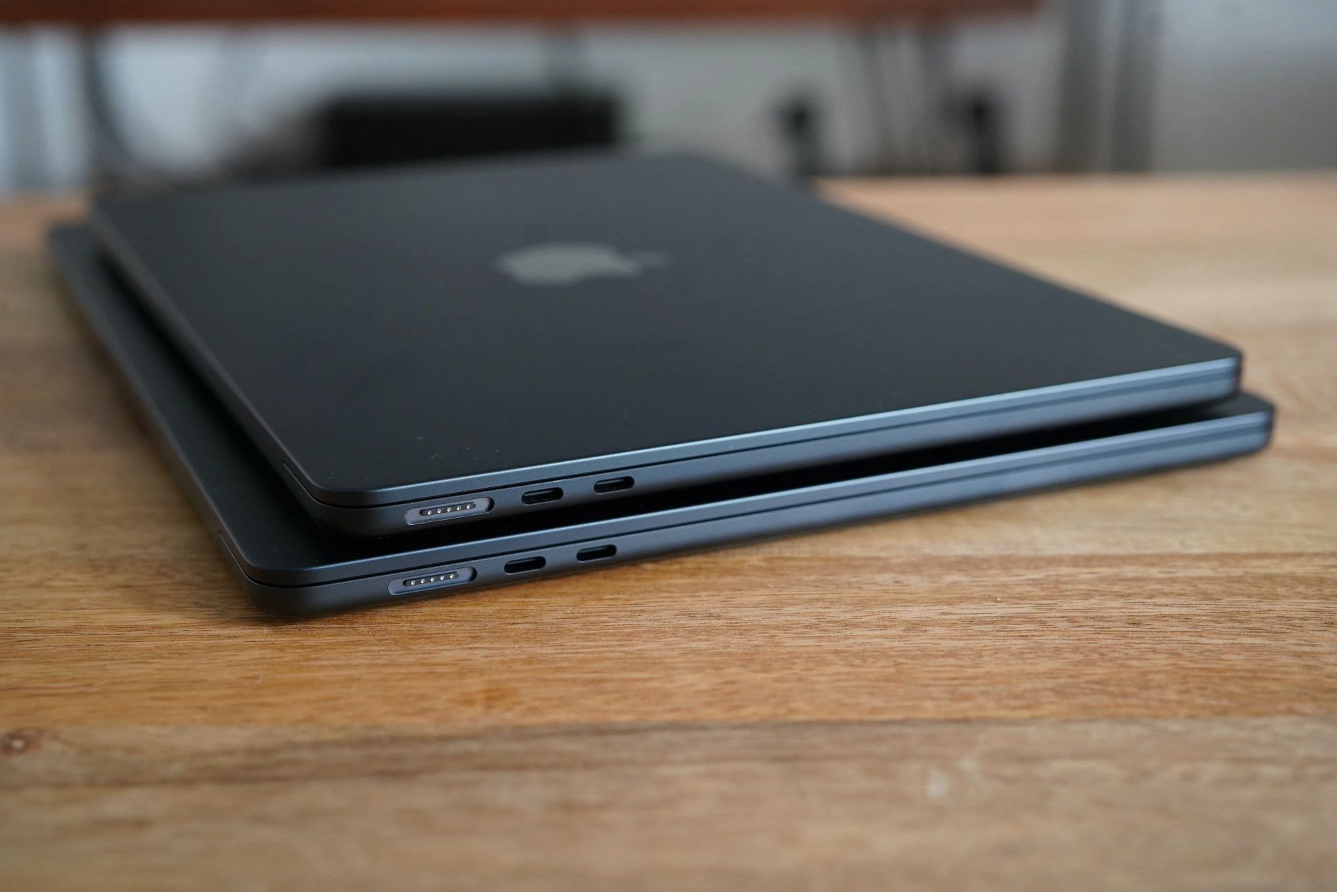 15-Inch MacBook Air Vs. 13-Inch MacBook Air: More Than Size Separates ...