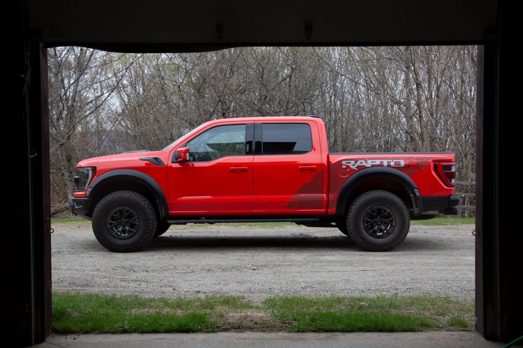 The 2024 Ford F-150 Raptor R (Finally) Packs More Power Than the Ram ...