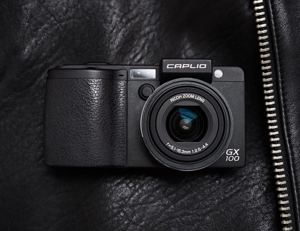 Vintage Y2K Cameras Are Trendy with Gen Z. Buy One Before Prices Soar ...