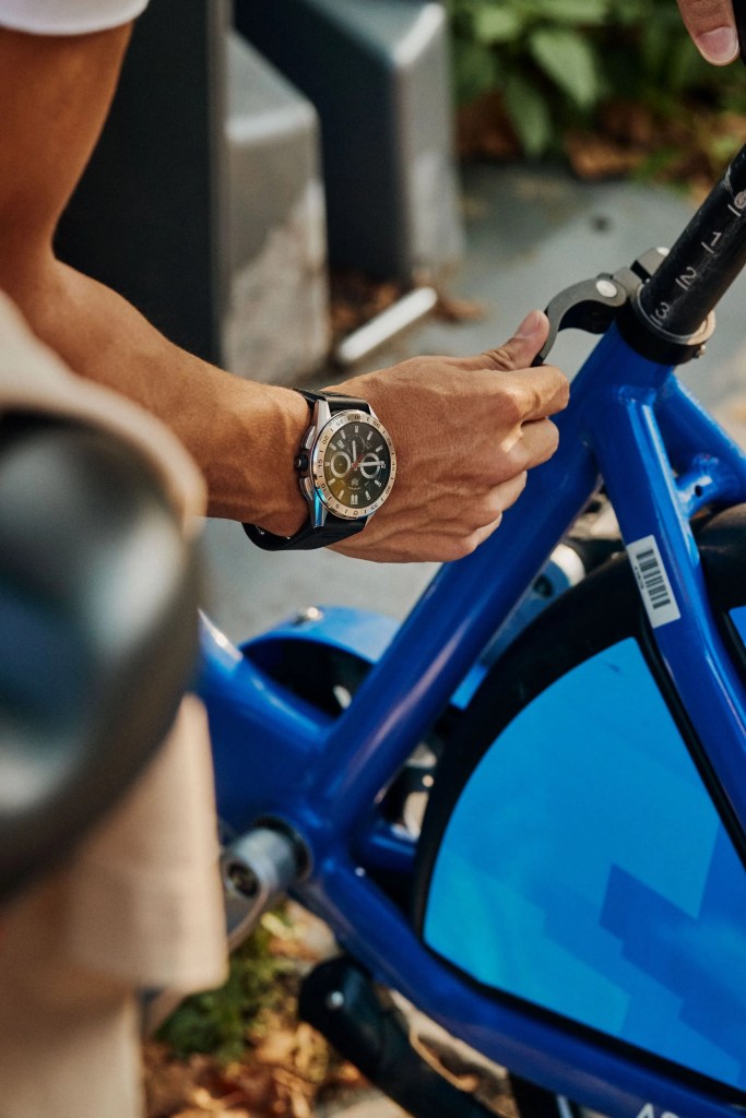 Can Luxury Smartwatches Really Compete With the Apple Watch? | Gear Patrol