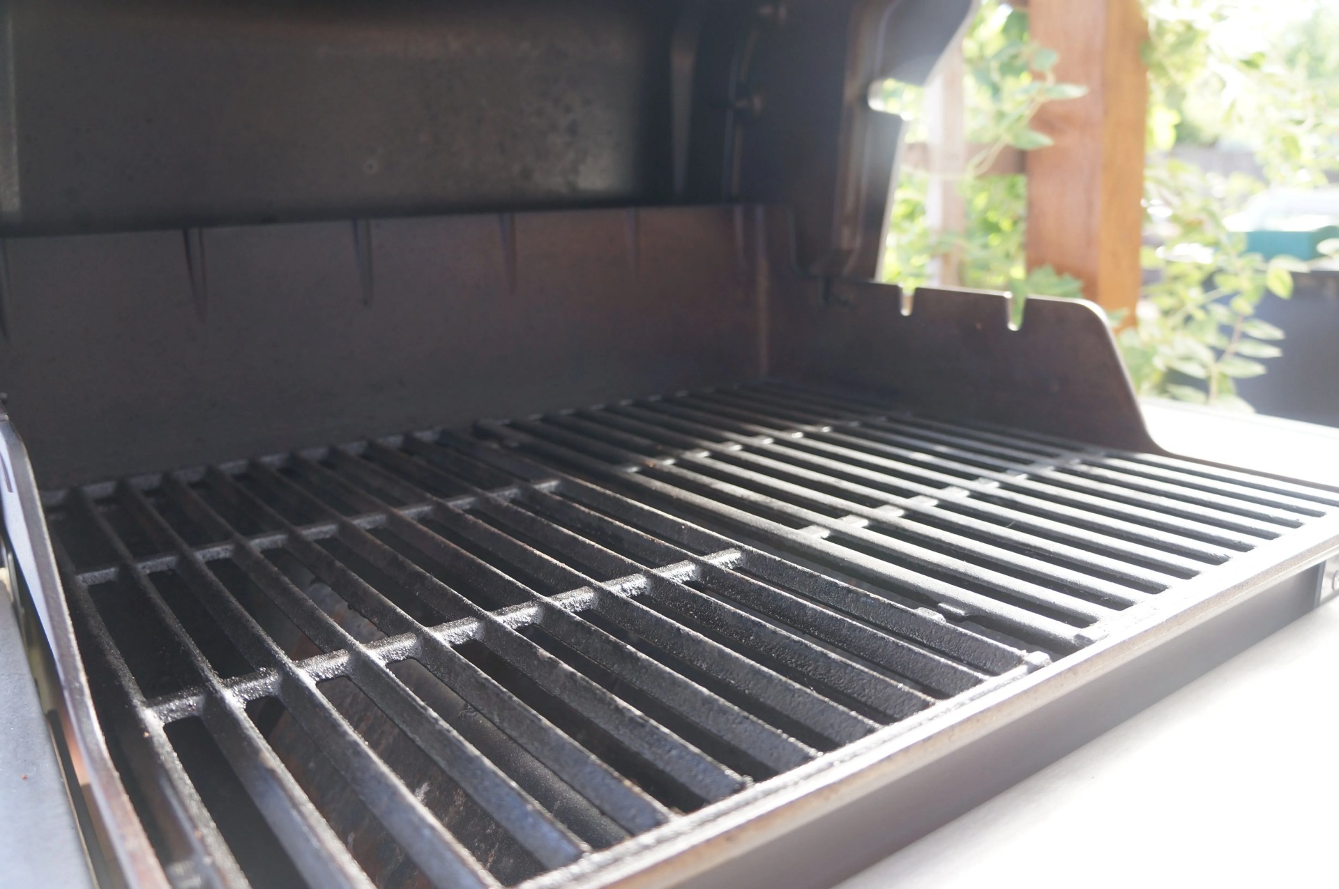 Weber Spirit II Review: This Small Gas Grill Is Trusty & Modest | Gear ...