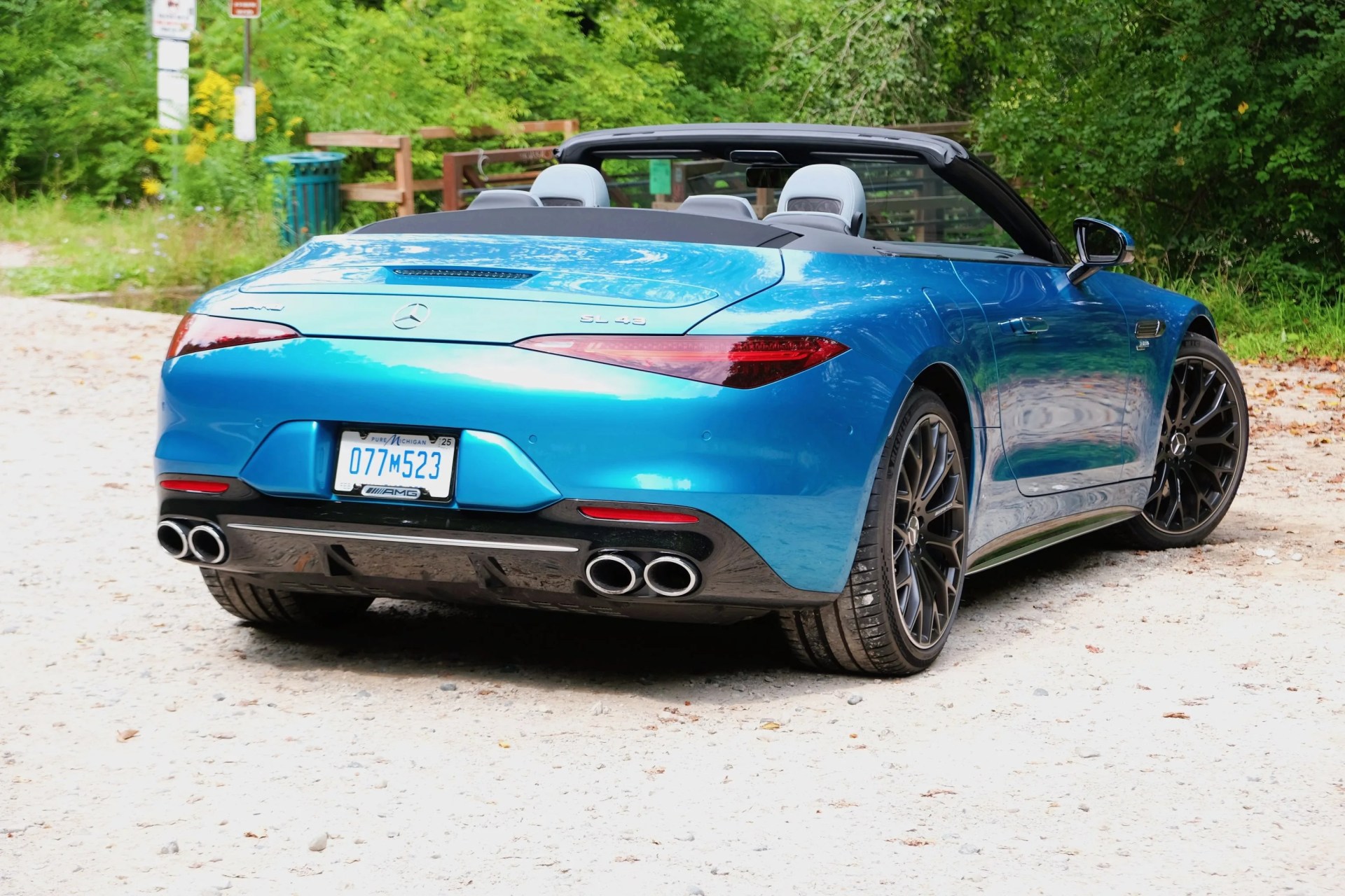 2023 Mercedes-AMG SL 43 Review: Looks Great, But Where's the V8? | Gear ...