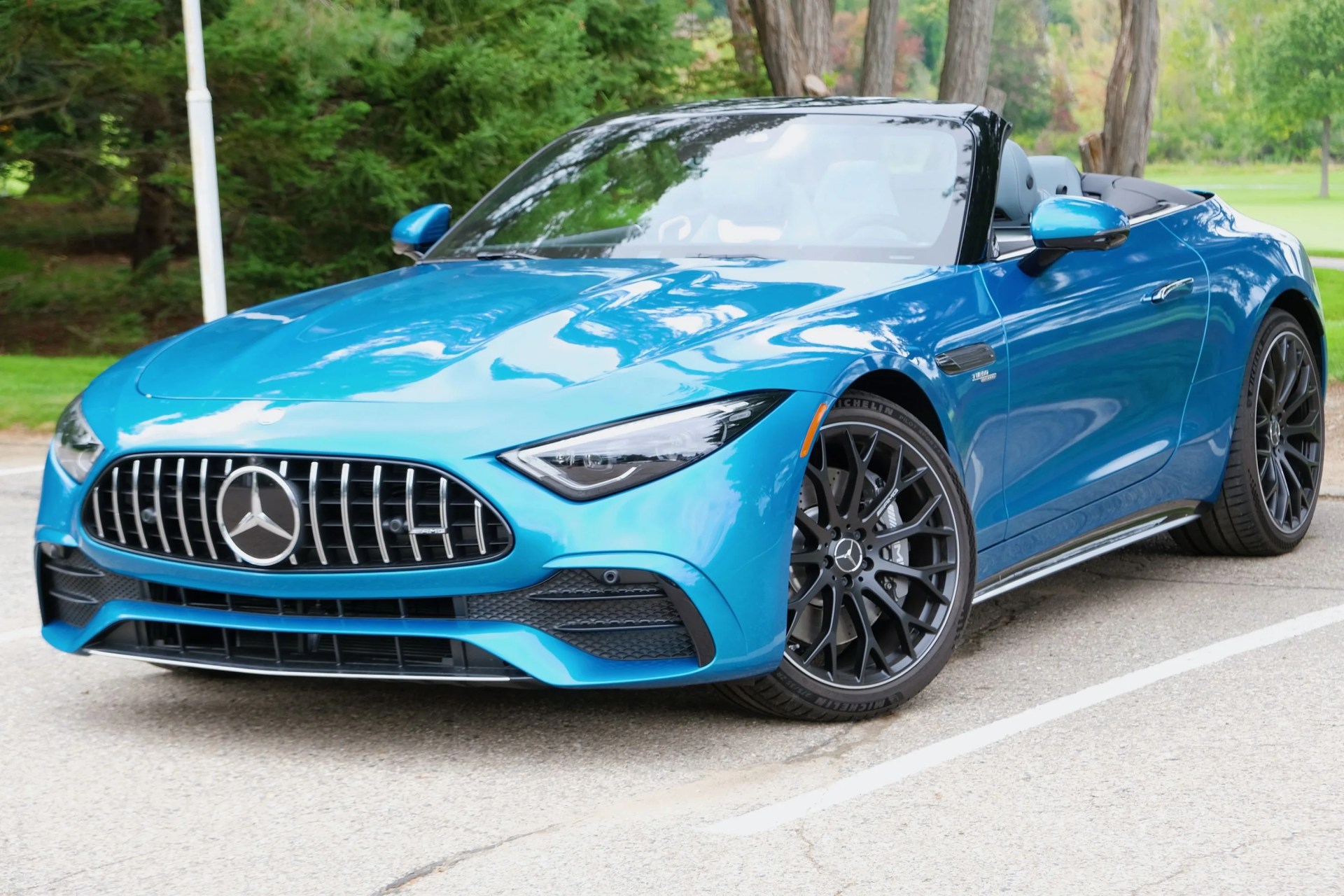2023 Mercedes-AMG SL 43 Review: Looks Great, But Where's the V8? | Gear Patrol