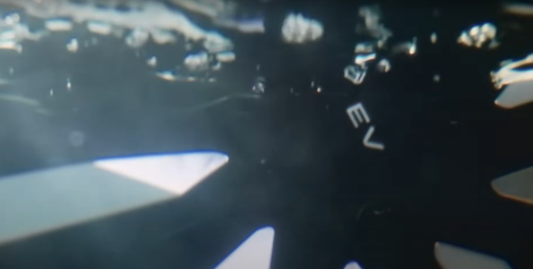 The 2025 Range Rover Electric: Everything You Need to Know | Gear Patrol