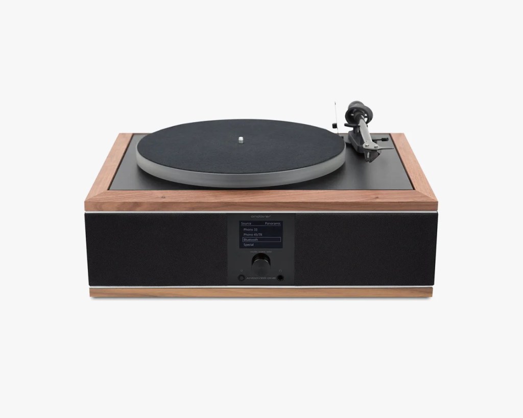 This American Hi-Fi Company Is Reinventing the All-In-One Turntable