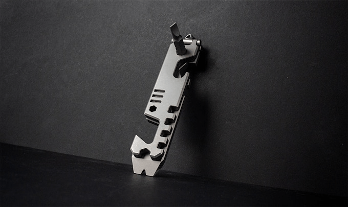 This Titanium Smartphone Stand Is Also a 15+ Function Multi-Tool | Gear ...