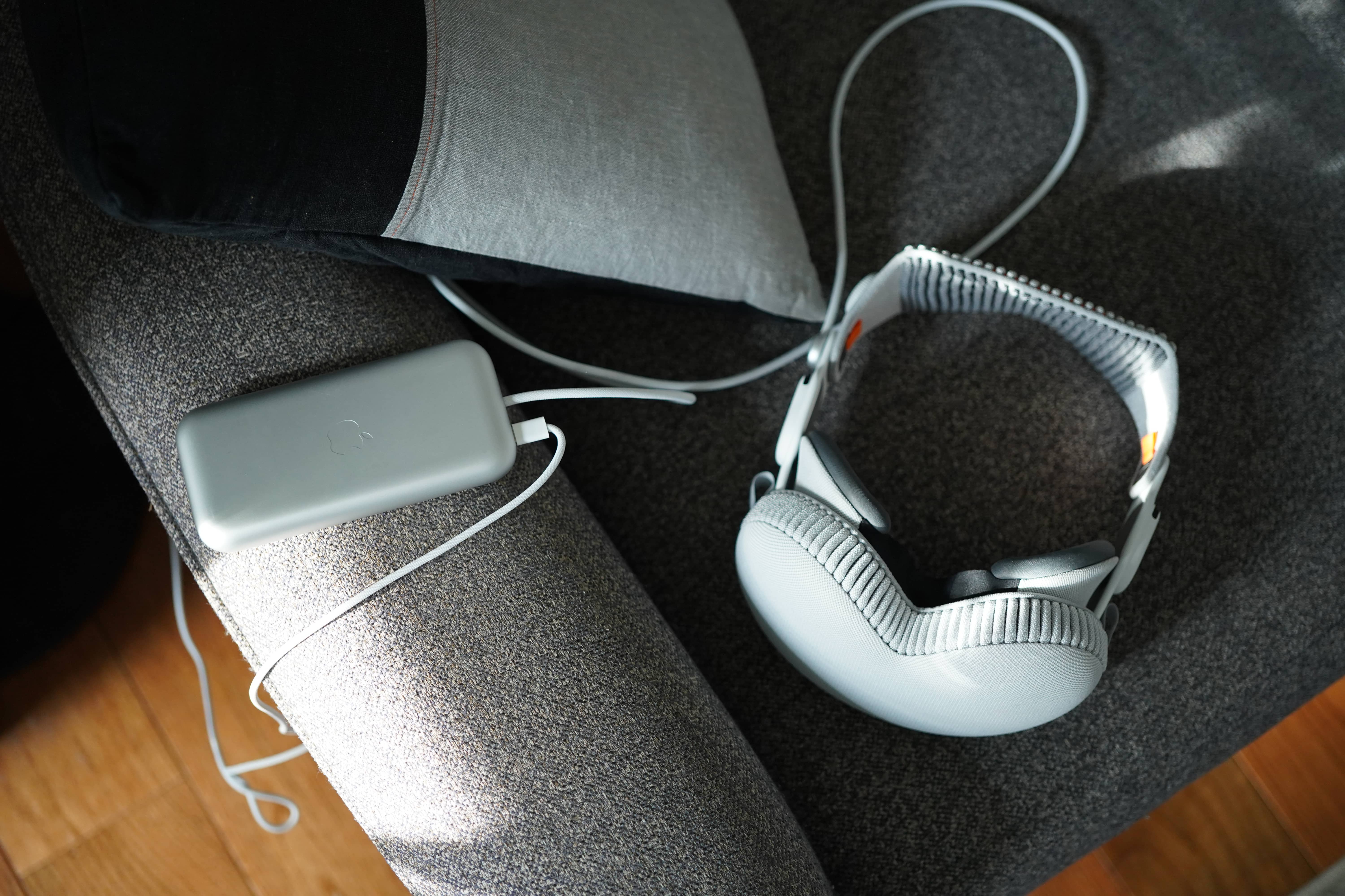 10 Things Apple Vision Pro Can Do (and Four Things It Can't) | Gear Patrol