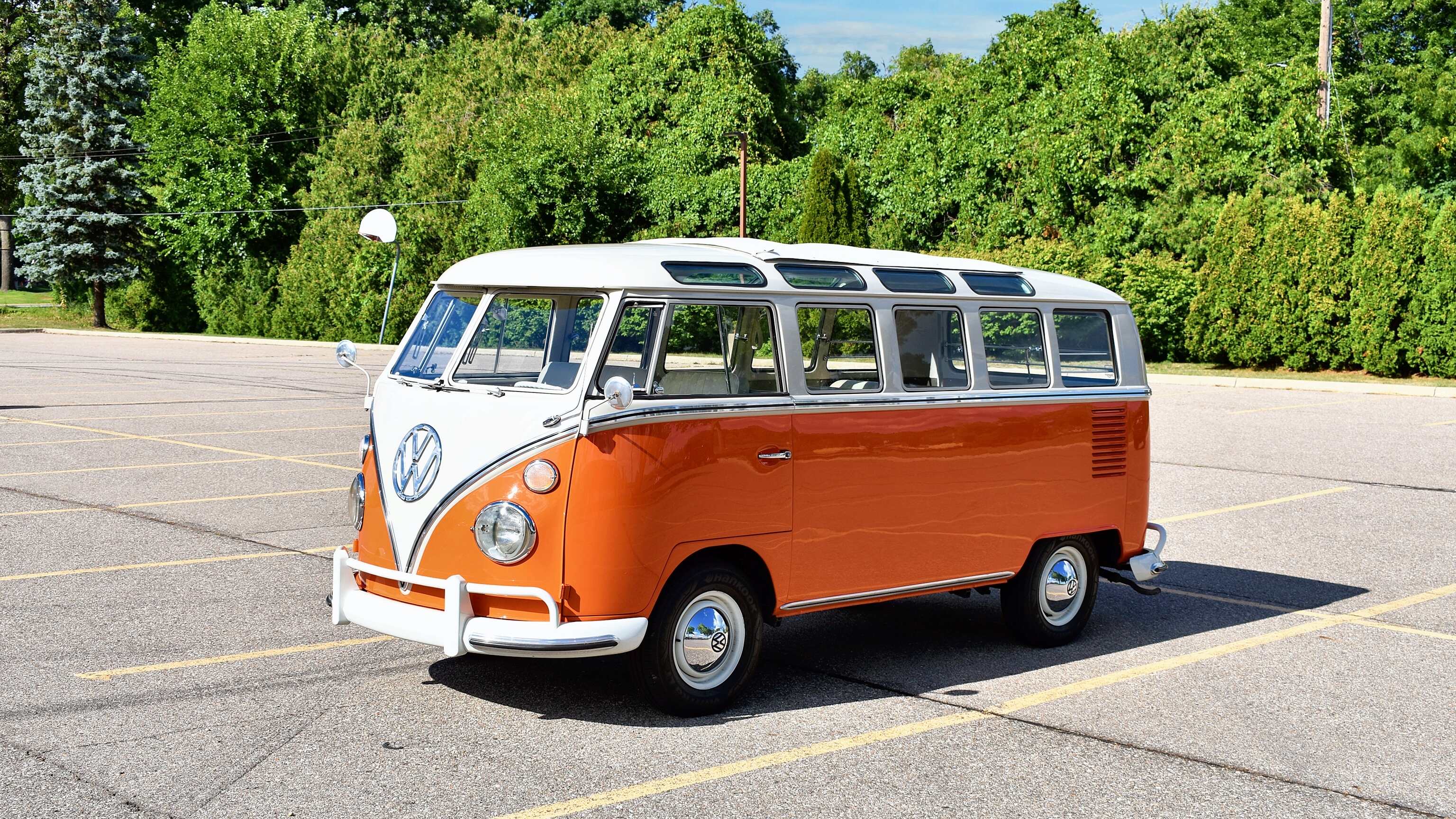5 Things You Should Know About Driving an Old Volkswagen Bus | Gear Patrol