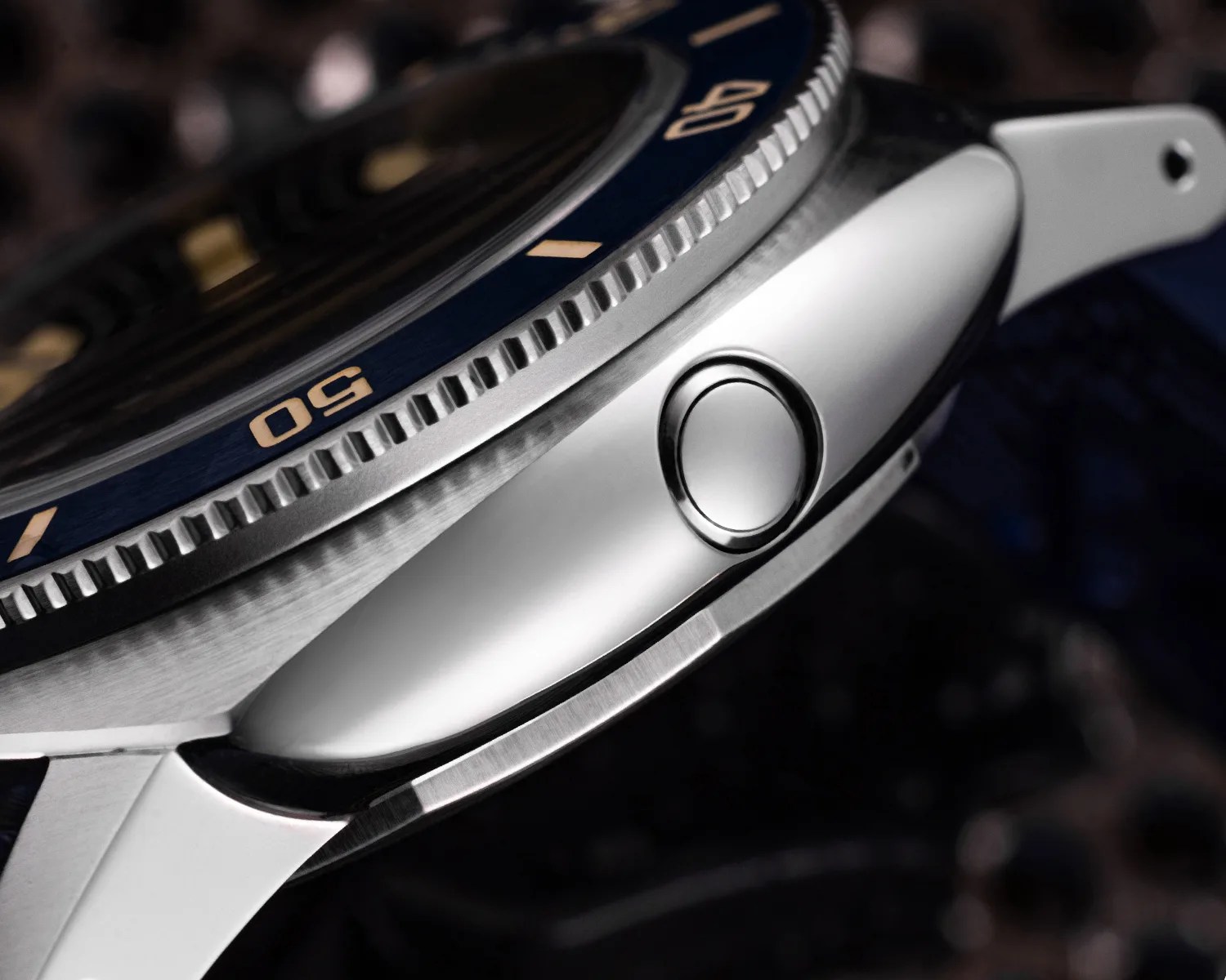 This Affordable Dive Watch Brings a Vintage Favorite Into the Modern ...