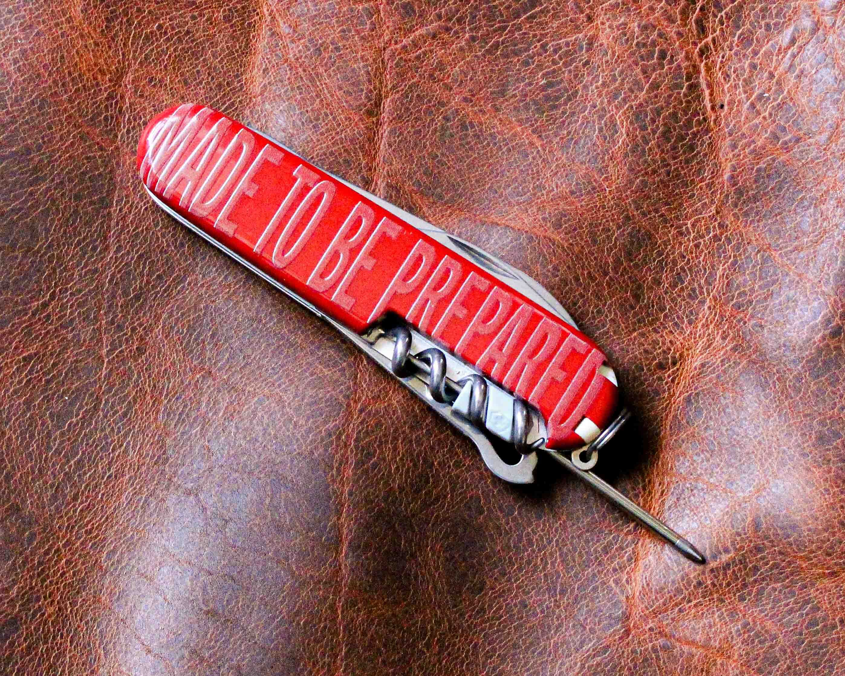 This Five-Second Hack Makes One of Your Swiss Army Knife’s Coolest ...