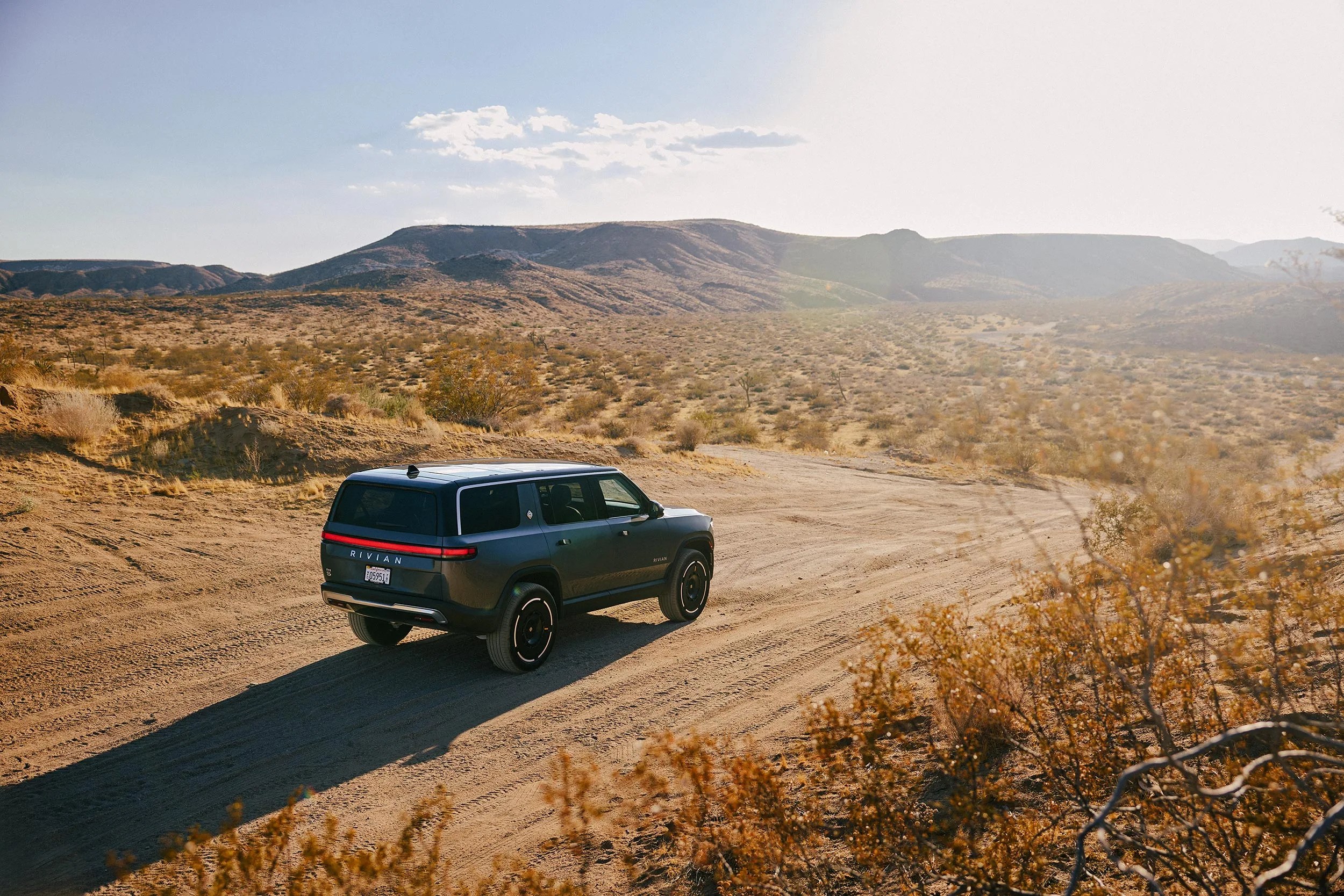 10 Takeaways from Testing the Rivian R1S Dual Max as an EV Outsider