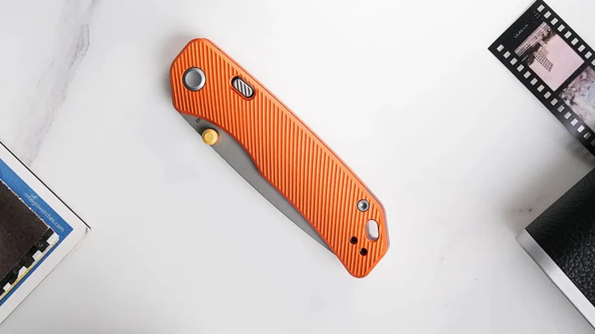 This Expertly Machined EDC Knife Has One of the Strongest Locks You'll ...