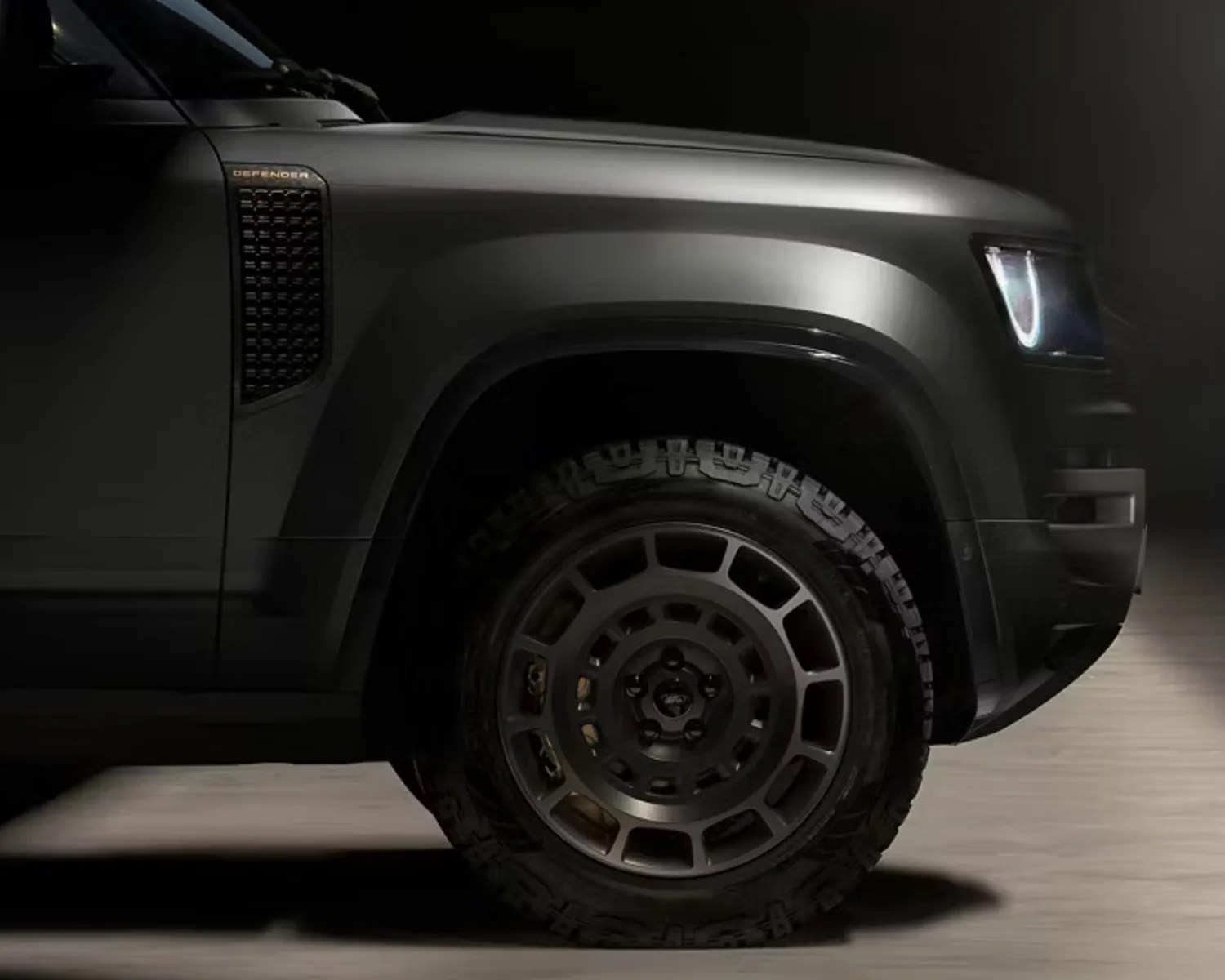 Is This Simply the Best Land Rover Defender Ever? | Gear Patrol