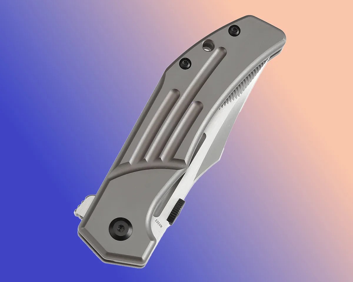 This EDC Blade Borrows a Unique Feature from Japanese Chef's Knives