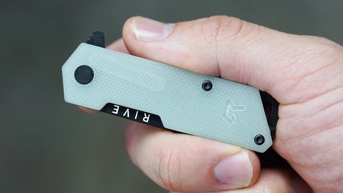 This Tiny Multi-Tool Could Replace Most of Your EDC