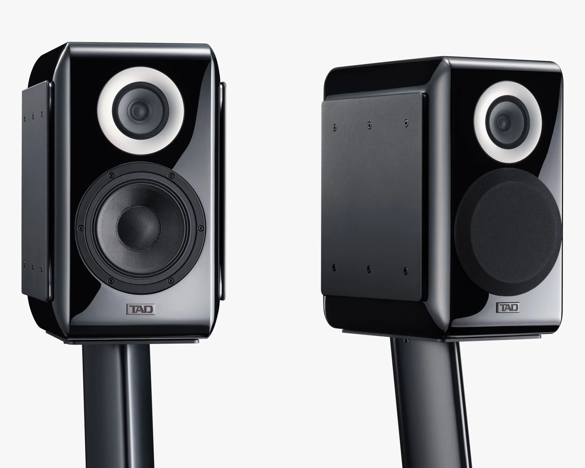 A Japanese Hi-Fi Brand Just Gave Its Standout Bookshelf Speakers a Next-Gen Upgrade