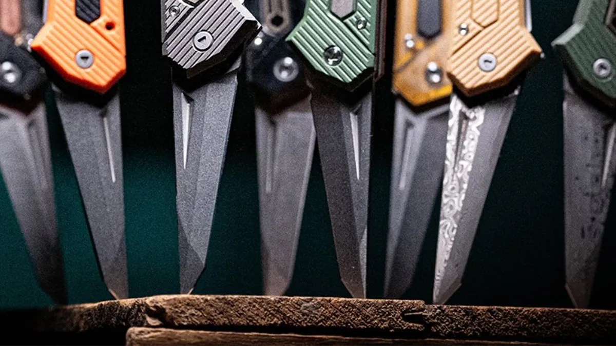 The Best Damascus Knives to Add Distinction to Your Collection | Gear ...