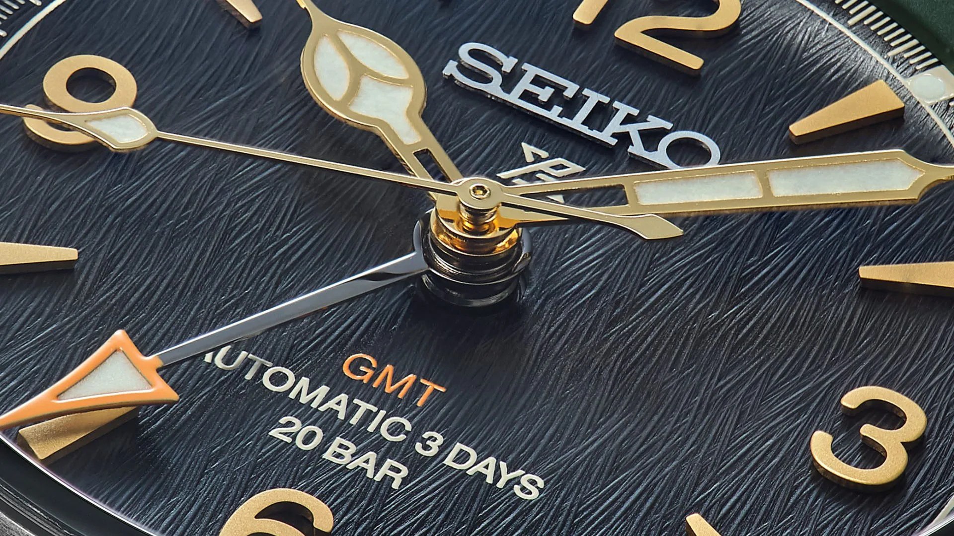 Milo Action Communicator Review: The Ideal Outdoor Walkie-Talkie | Gear ...