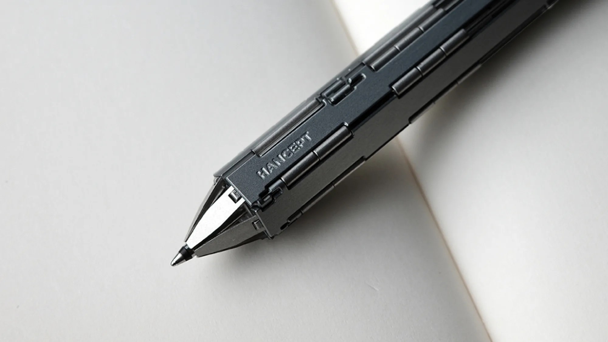 This Groundbreaking EDC Pen Could Be the Most Carry-Friendly Writing Utensil Ever