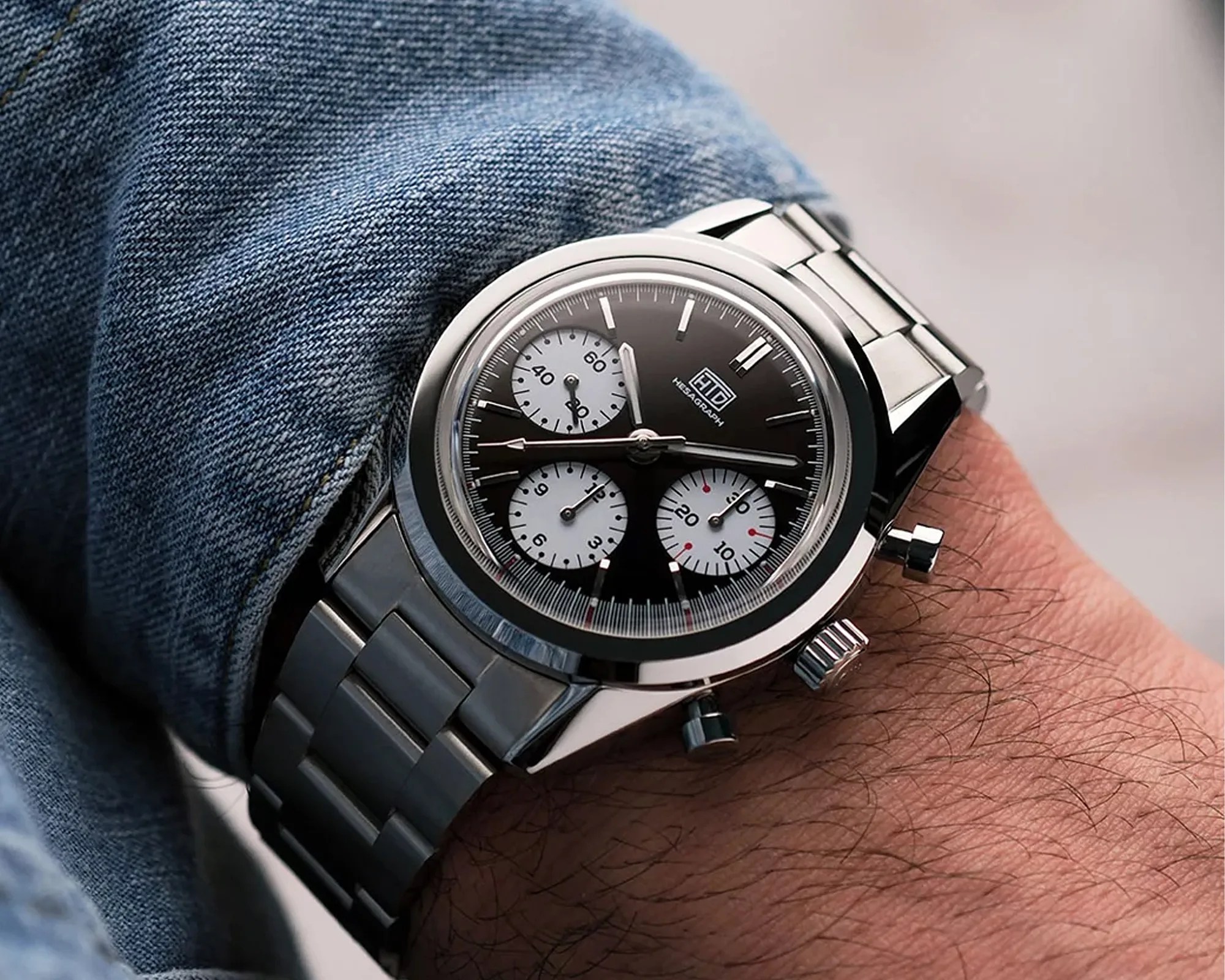 This Affordable Italian Watch Checks All the Vintage Chronograph Boxes