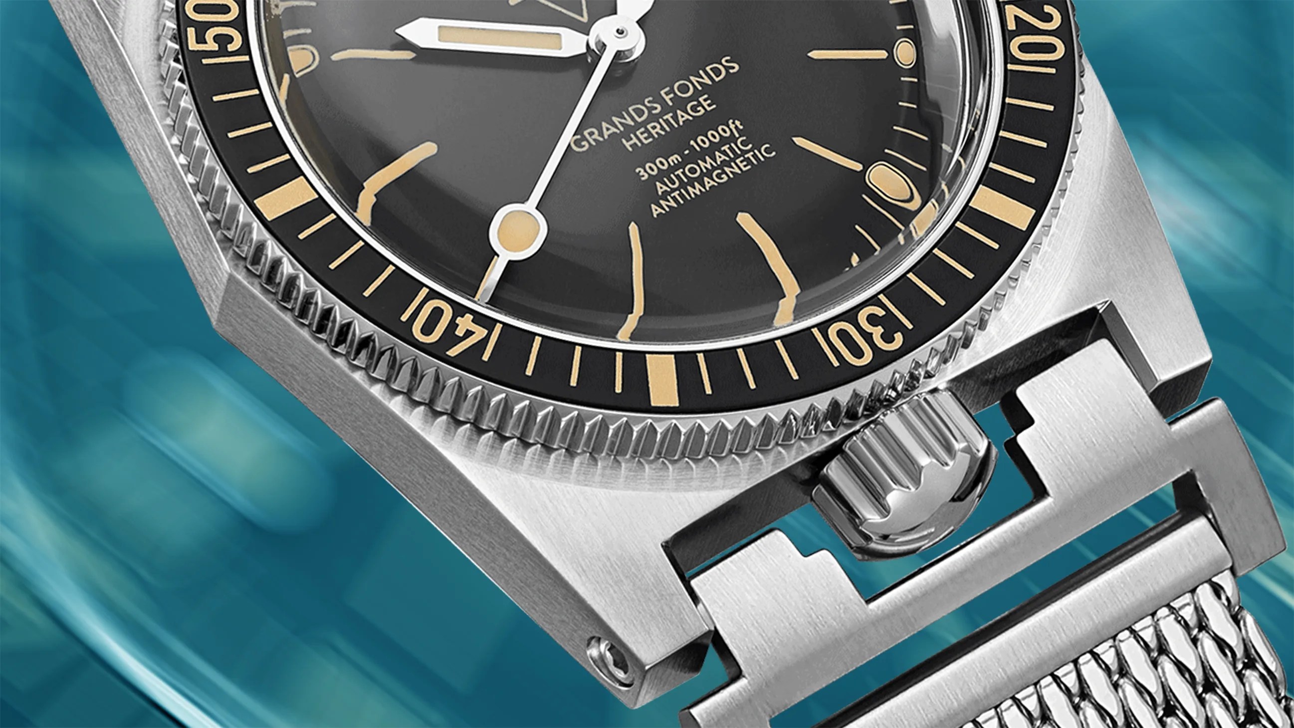 This Hidden-Gem Dive Watch Has an Unusual Feature That Should Be Way More Common