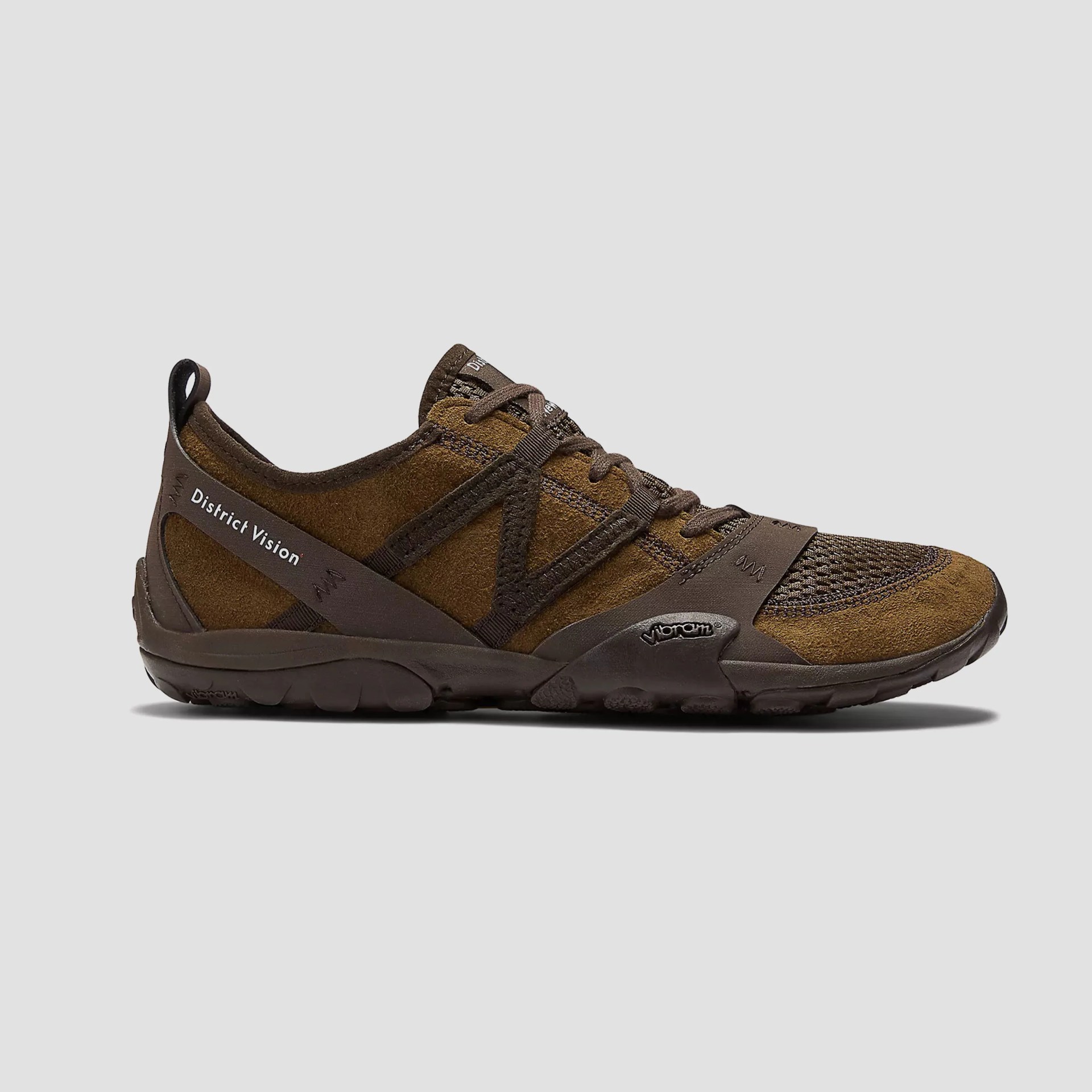 New Balance's Retro Trail Shoe Is a Minimalist Masterpiece in the Making