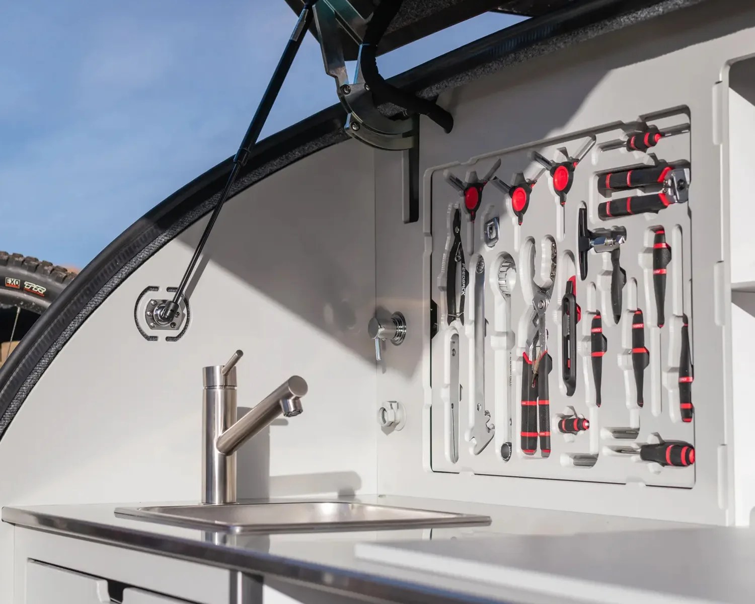 This Super Unique New Camper Dramatically Rethinks What One Can Do ...